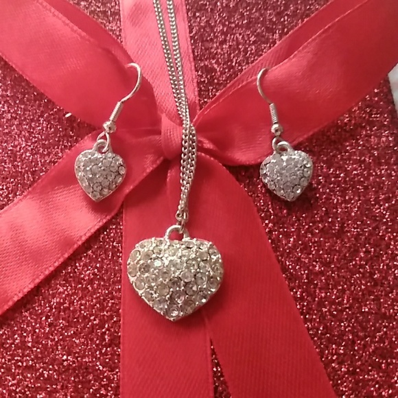 next | Jewelry | Nwt Next Brand Gift Set Necklace And Earrings | Poshmark